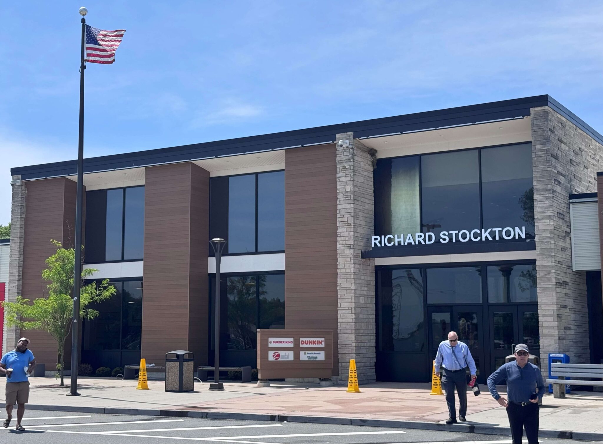 Richard Stockton Service Area - New Jersey Turnpike and Garden State ...